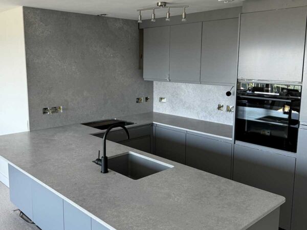 Diore Quartz Quartz Work Surface - Bluestone